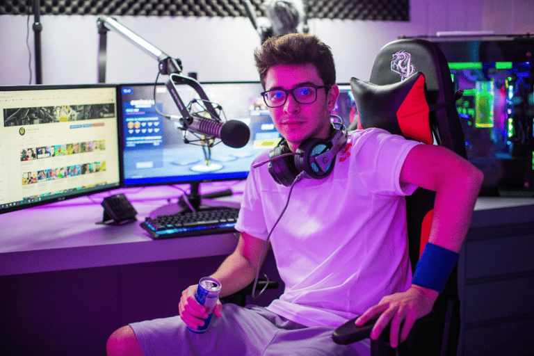 Flakes Power é Gamer, Youtuber E Dono De Carros Incríveis - Show Site